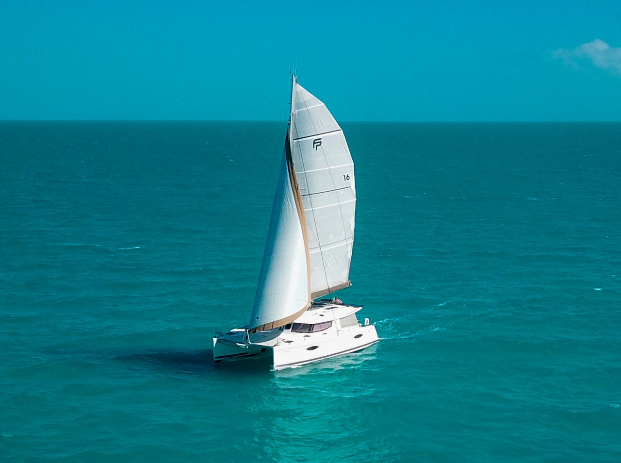 Operating a Catamaran under sail and power - Cruisers University